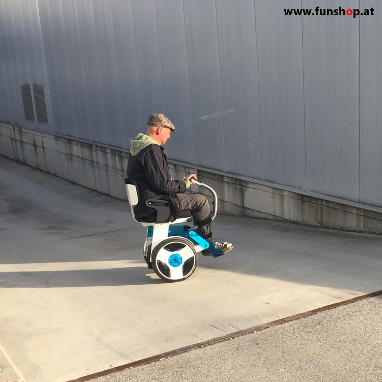 Kunde mit CIDP hat Spaß mit dem Nino – FunShop Wien – Hochqualitative ...